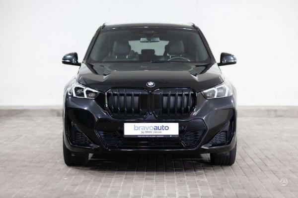 BMW X1 2023 in Vilnius, with an engine capacity of 2.00 L and mileage of 37 thousand km for 44993 €, photo 2 on AUTOMOTO.COM.LV