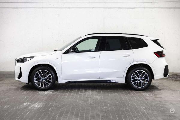 BMW X1 2023 Viļņa, ar dzinēja tilpumu 1.50 L un nobraukumu 65 tūkst. km par 36441 €, foto 4 vietnē AUTOMOTO.COM.LV