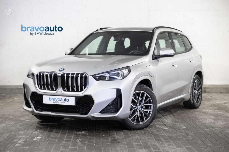 BMW X1 2025 in Vilnius, with an engine capacity of 1.50 L and mileage of 5 thousand km for 52691 €, photo 1 on AUTOMOTO.COM.LV