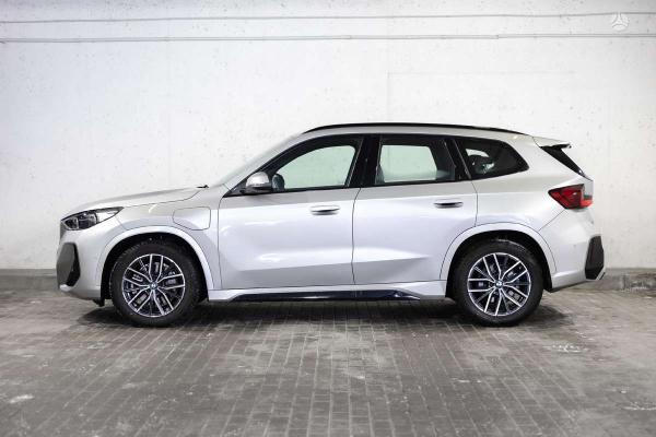BMW X1 2025 Viļņa, ar dzinēja tilpumu 1.50 L un nobraukumu 5 tūkst. km par 52691 €, foto 4 vietnē AUTOMOTO.COM.LV