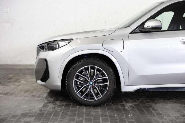 BMW X1 2025 Viļņa, ar dzinēja tilpumu 1.50 L un nobraukumu 5 tūkst. km par 52691 €, foto 5 vietnē AUTOMOTO.COM.LV
