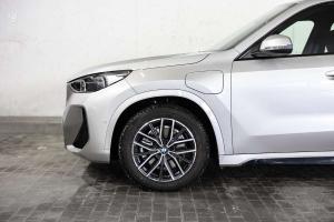 BMW X1 2025 in Vilnius, with an engine capacity of 1.50 L and mileage of 5 thousand km for 52691 €, photo 5 on AUTOMOTO.COM.LV