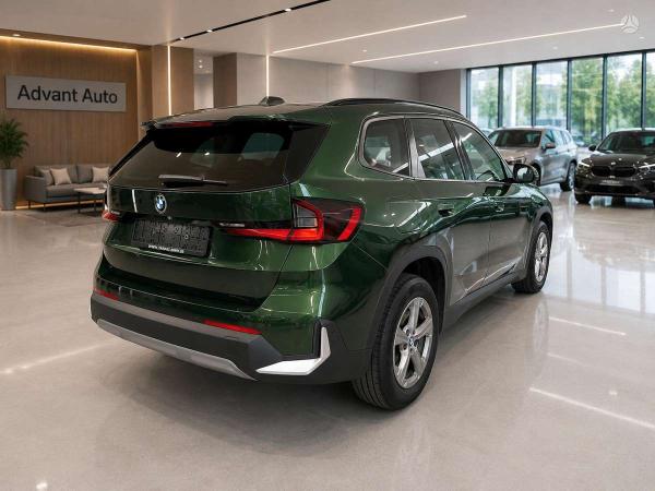 Green BMW X1 2023 in Vilnius, with an engine capacity of 1.50 L and mileage of 54 thousand km for 34245 €, photo 2 on AUTOMOTO.COM.LV