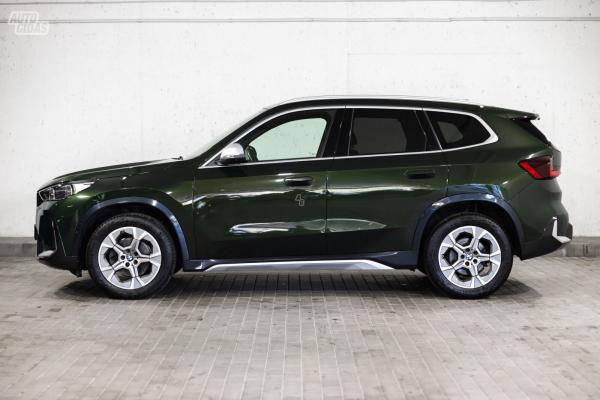 Green BMW X1 2023 in Vilnius, with an engine capacity of 2.00 L and mileage of 110 thousand km for 32991 €, photo 7 on AUTOMOTO.COM.LV