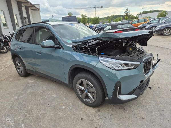 Zaļš BMW X1 2025 Kauņa, ar dzinēja tilpumu 1.50 L un nobraukumu 37 tūkst. km par 19800 €, foto 1 vietnē AUTOMOTO.COM.LV