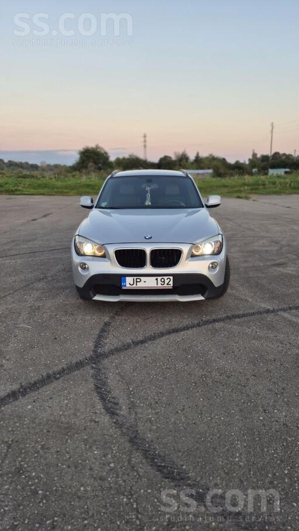 Grey BMW X1 2009 in Jekabpils, with an engine capacity of 2.00 L and mileage of 279 thousand km for 7100 €, photo 3 on AUTOMOTO.COM.LV