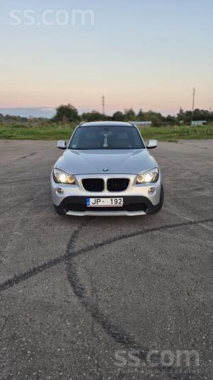 Grey BMW X1 2009 in Jekabpils, with an engine capacity of 2.00 L and mileage of 279 thousand km for 7100 €, photo 3 on AUTOMOTO.COM.LV