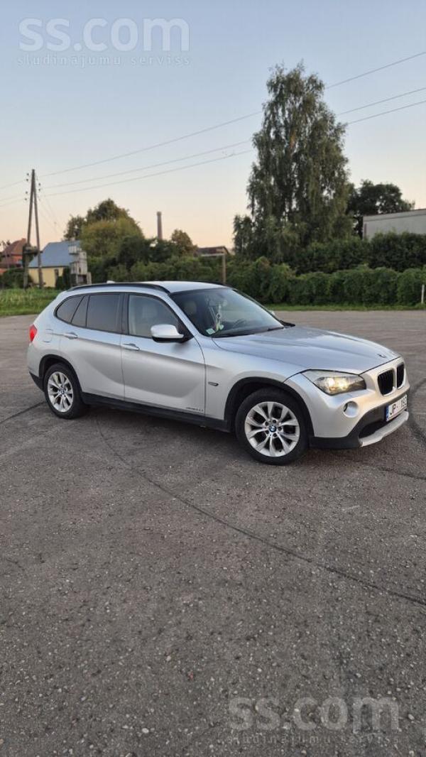 Grey BMW X1 2009 in Jekabpils, with an engine capacity of 2.00 L and mileage of 279 thousand km for 7100 €, photo 4 on AUTOMOTO.COM.LV