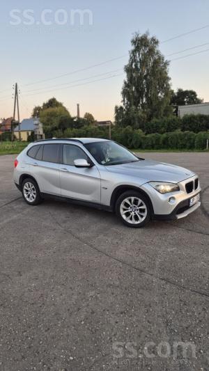 Grey BMW X1 2009 in Jekabpils, with an engine capacity of 2.00 L and mileage of 279 thousand km for 7100 €, photo 4 on AUTOMOTO.COM.LV