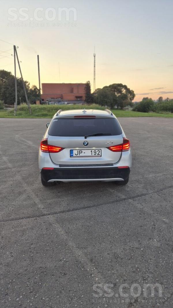 Grey BMW X1 2009 in Jekabpils, with an engine capacity of 2.00 L and mileage of 279 thousand km for 7100 €, photo 7 on AUTOMOTO.COM.LV