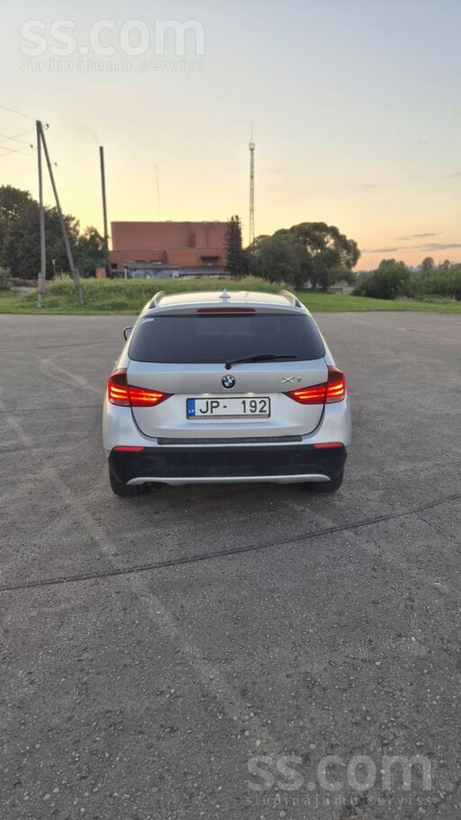 Grey BMW X1 2009 in Jekabpils, with an engine capacity of 2.00 L and mileage of 279 thousand km for 7100 €, photo 7 on AUTOMOTO.COM.LV