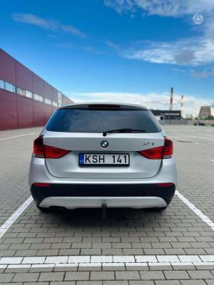 Pelēks BMW X1 2009 Kauņa, ar dzinēja tilpumu 2.00 L un nobraukumu 446 tūkst. km par 3100 €, foto 3 vietnē AUTOMOTO.COM.LV