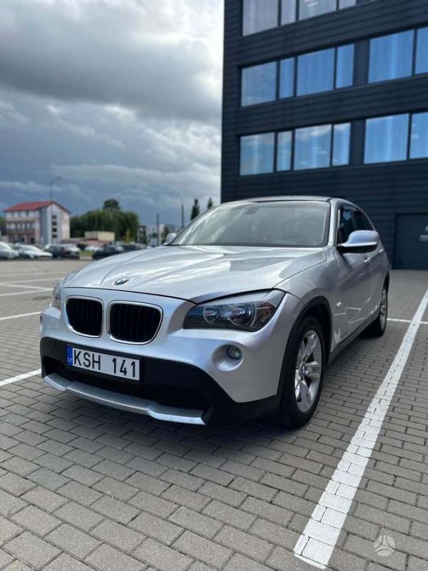 Grey BMW X1 2009 in Kaunas, with an engine capacity of 2.00 L and mileage of 446 thousand km for 3100 €, photo 5 on AUTOMOTO.COM.LV