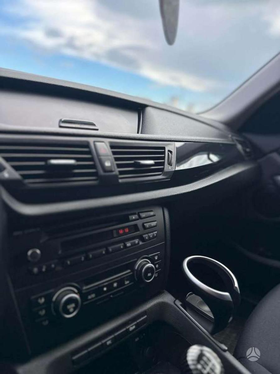 Pelēks BMW X1 2009 Kauņa, ar dzinēja tilpumu 2.00 L un nobraukumu 446 tūkst. km par 3100 €, foto 6 vietnē AUTOMOTO.COM.LV