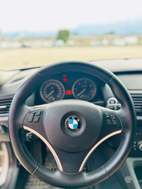 Grey BMW X1 2009 in Kaunas, with an engine capacity of 2.00 L and mileage of 446 thousand km for 3100 €, photo 11 on AUTOMOTO.COM.LV