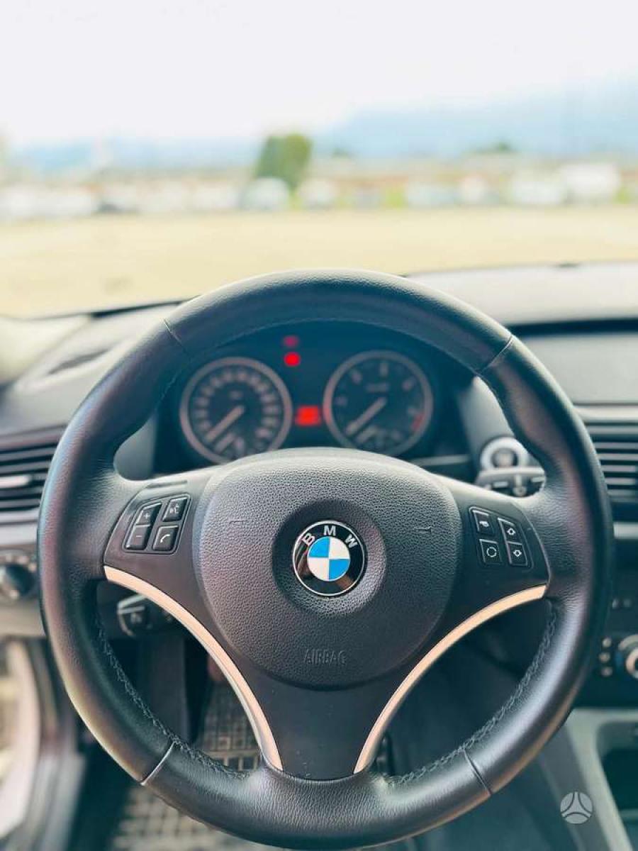 Pelēks BMW X1 2009 Kauņa, ar dzinēja tilpumu 2.00 L un nobraukumu 446 tūkst. km par 3100 €, foto 11 vietnē AUTOMOTO.COM.LV