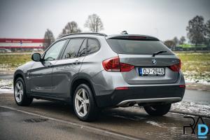 Pelēks BMW X1 2010 Rīga, ar dzinēja tilpumu 2.00 L un nobraukumu 176 tūkst. km par 6990 €, foto 2 vietnē AUTOMOTO.COM.LV