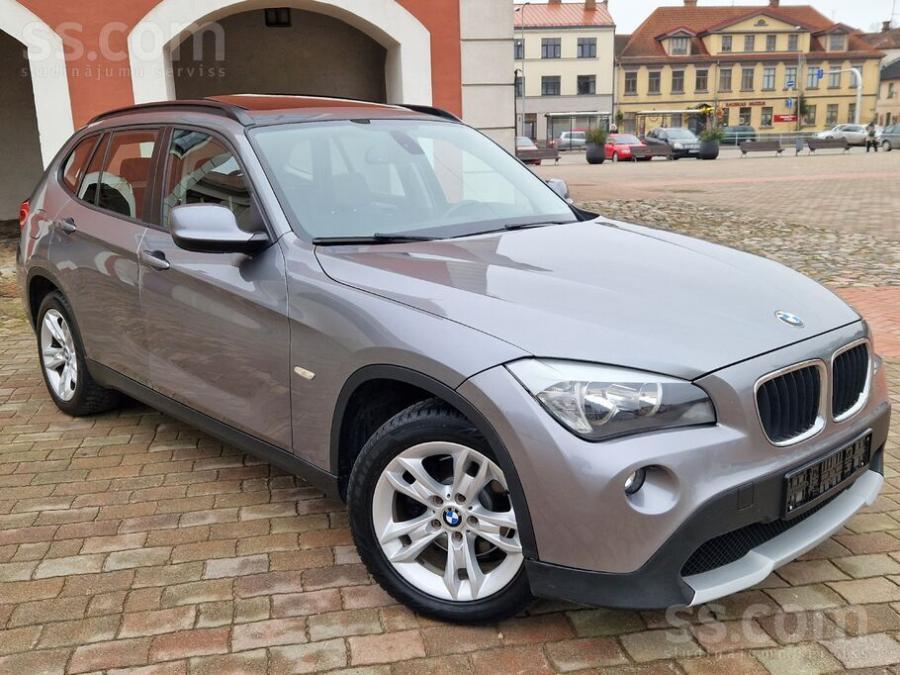 Pelēks BMW X1 2010 Bauska, ar dzinēja tilpumu 2.00 L un nobraukumu 321 tūkst. km par 6250 €, foto 2 vietnē AUTOMOTO.COM.LV