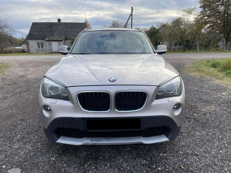 Pelēks BMW X1 2010 Ukmergė, ar dzinēja tilpumu 2.00 L un nobraukumu 242 tūkst. km par 4100 €, foto 2 vietnē AUTOMOTO.COM.LV