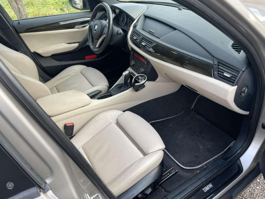 Pelēks BMW X1 2010 Ukmergė, ar dzinēja tilpumu 2.00 L un nobraukumu 242 tūkst. km par 4100 €, foto 11 vietnē AUTOMOTO.COM.LV