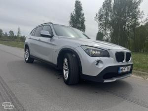 Pelēks BMW X1 2010 Mažeikiai, ar dzinēja tilpumu 2.00 L un nobraukumu 306 tūkst. km par 5500 €, foto 3 vietnē AUTOMOTO.COM.LV