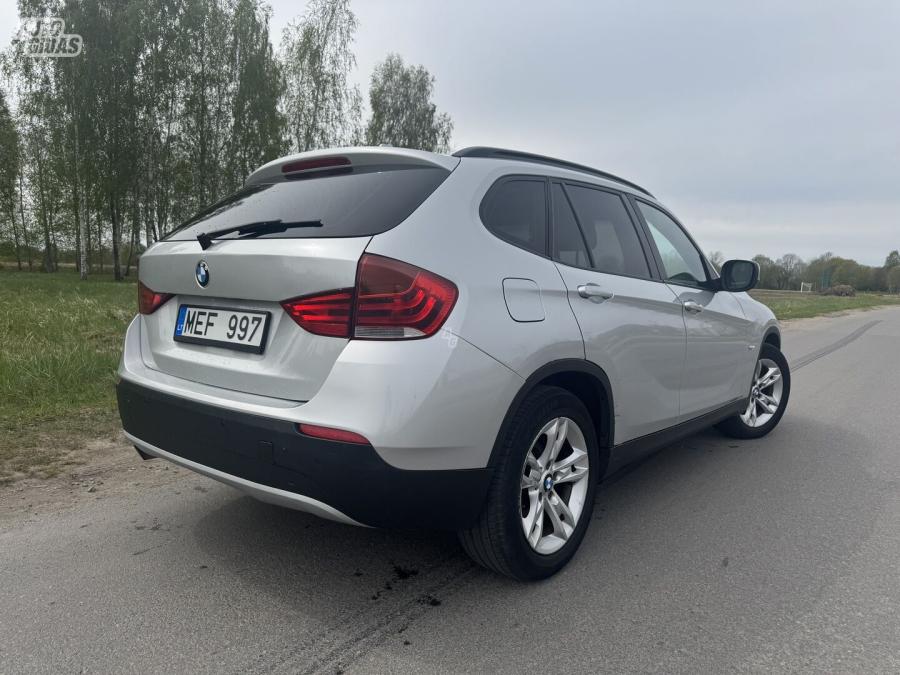 Pelēks BMW X1 2010 Mažeikiai, ar dzinēja tilpumu 2.00 L un nobraukumu 306 tūkst. km par 5500 €, foto 4 vietnē AUTOMOTO.COM.LV