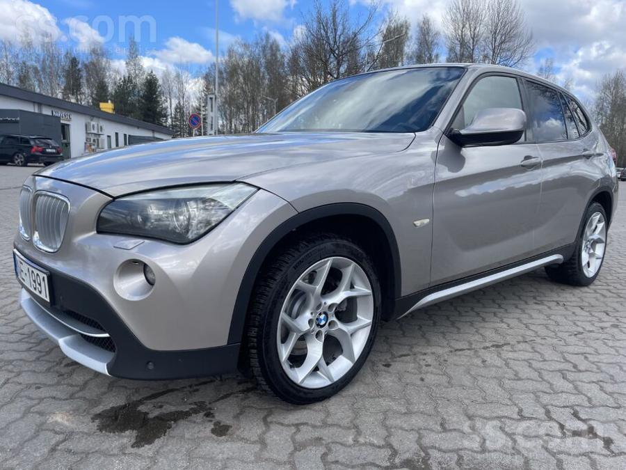 Pelēks BMW X1 2010 Valmiera, ar dzinēja tilpumu 2.00 L un nobraukumu 356 tūkst. km par 7800 €, foto 4 vietnē AUTOMOTO.COM.LV