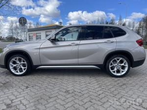 Pelēks BMW X1 2010 Valmiera, ar dzinēja tilpumu 2.00 L un nobraukumu 356 tūkst. km par 7800 €, foto 5 vietnē AUTOMOTO.COM.LV