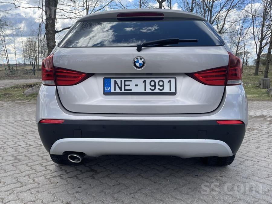Pelēks BMW X1 2010 Valmiera, ar dzinēja tilpumu 2.00 L un nobraukumu 356 tūkst. km par 7800 €, foto 7 vietnē AUTOMOTO.COM.LV