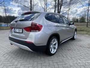 Pelēks BMW X1 2010 Valmiera, ar dzinēja tilpumu 2.00 L un nobraukumu 356 tūkst. km par 7800 €, foto 8 vietnē AUTOMOTO.COM.LV