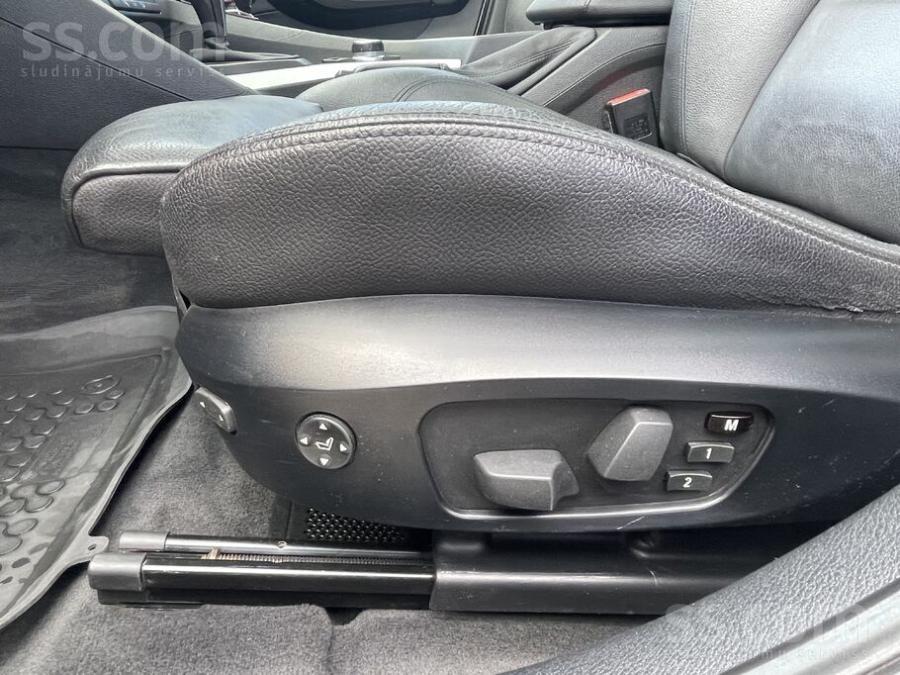 Pelēks BMW X1 2010 Valmiera, ar dzinēja tilpumu 2.00 L un nobraukumu 356 tūkst. km par 7800 €, foto 10 vietnē AUTOMOTO.COM.LV