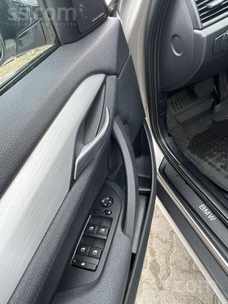 Pelēks BMW X1 2010 Valmiera, ar dzinēja tilpumu 2.00 L un nobraukumu 356 tūkst. km par 7800 €, foto 11 vietnē AUTOMOTO.COM.LV