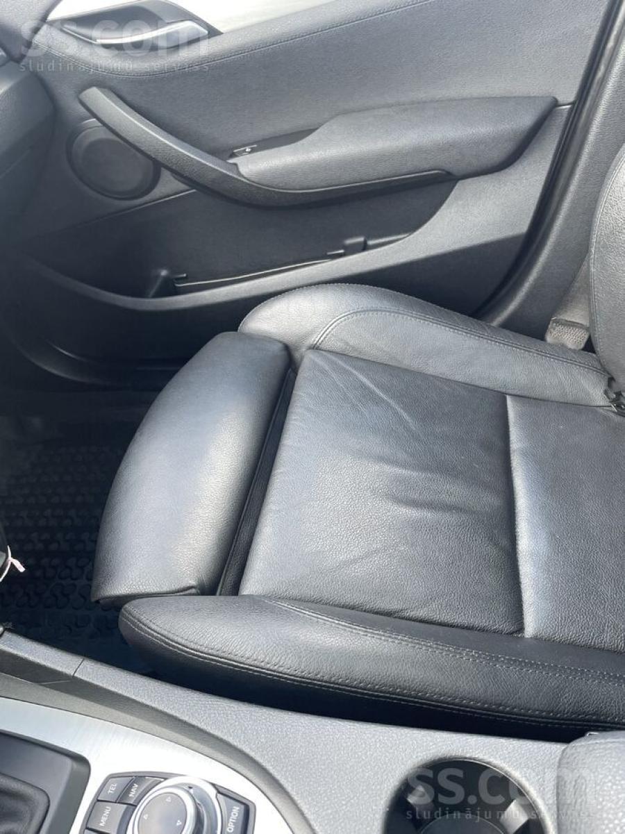 Pelēks BMW X1 2010 Valmiera, ar dzinēja tilpumu 2.00 L un nobraukumu 356 tūkst. km par 7800 €, foto 13 vietnē AUTOMOTO.COM.LV