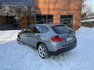 Серый БМВ Х1 2010 в Цесис, объемом двигателя 2.00 л и пробегом 270 тыс. км за 7950 €, фото 5 на AUTOMOTO.COM.LV