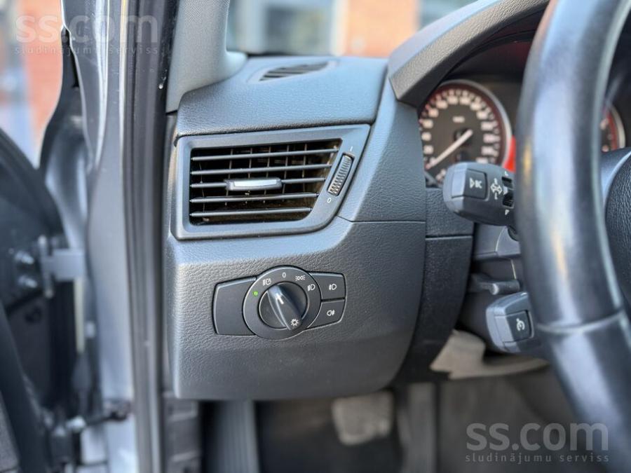 Серый БМВ Х1 2010 в Цесис, объемом двигателя 2.00 л и пробегом 270 тыс. км за 7950 €, фото 14 на AUTOMOTO.COM.LV