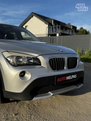 Pelēks BMW X1 2010 Klaipėda, ar dzinēja tilpumu 2.00 L un nobraukumu 260 tūkst. km par 4350 €, foto 3 vietnē AUTOMOTO.COM.LV