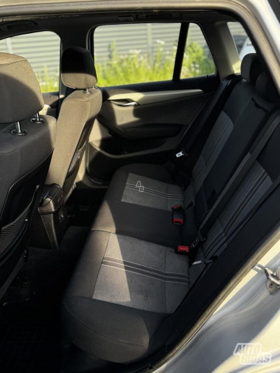 Pelēks BMW X1 2010 Klaipėda, ar dzinēja tilpumu 2.00 L un nobraukumu 260 tūkst. km par 4350 €, foto 14 vietnē AUTOMOTO.COM.LV