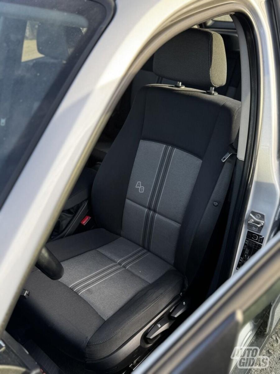 Pelēks BMW X1 2010 Klaipėda, ar dzinēja tilpumu 2.00 L un nobraukumu 260 tūkst. km par 4350 €, foto 15 vietnē AUTOMOTO.COM.LV