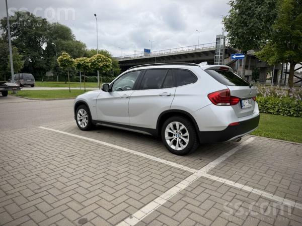 Pelēks BMW X1 2010 Rīga, ar dzinēja tilpumu 2.00 L un nobraukumu 237 tūkst. km par 6300 €, foto 2 vietnē AUTOMOTO.COM.LV