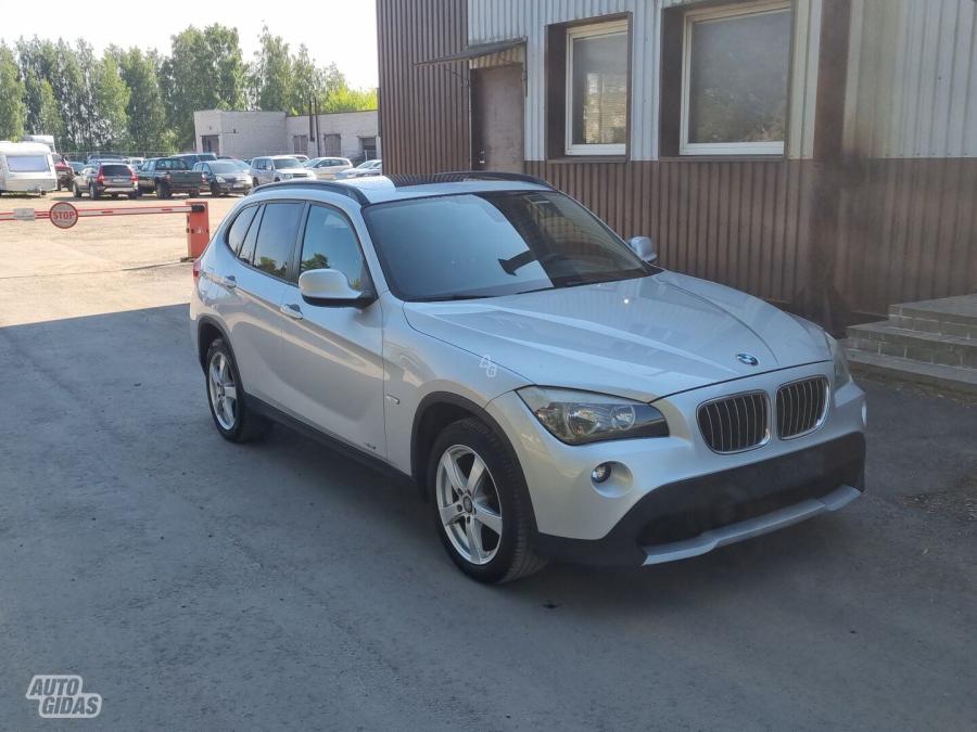 Pelēks BMW X1 2010 Pakruojis, ar dzinēja tilpumu 2.00 L un nobraukumu 263 tūkst. km par 4900 €, foto 5 vietnē AUTOMOTO.COM.LV