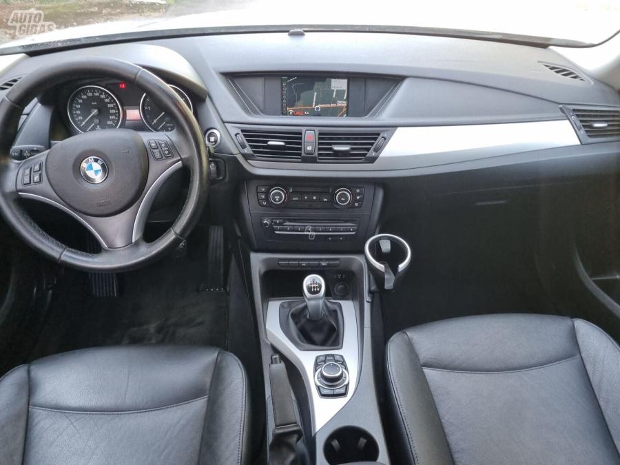 Pelēks BMW X1 2010 Pakruojis, ar dzinēja tilpumu 2.00 L un nobraukumu 263 tūkst. km par 4900 €, foto 10 vietnē AUTOMOTO.COM.LV