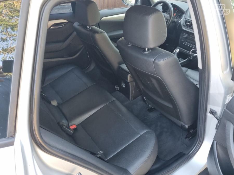 Pelēks BMW X1 2010 Pakruojis, ar dzinēja tilpumu 2.00 L un nobraukumu 263 tūkst. km par 4900 €, foto 13 vietnē AUTOMOTO.COM.LV