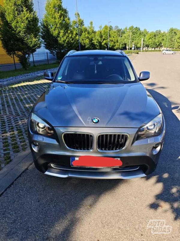 БМВ Х1 2010 в Клайпеда на AUTOMOTO.COM.LV Серый БМВ Х1 2010 в Клайпеда, объемом двигателя 2.20 л и пробегом 207 тыс. км за 6900 €, фото 1 на AUTOMOTO.COM.LV