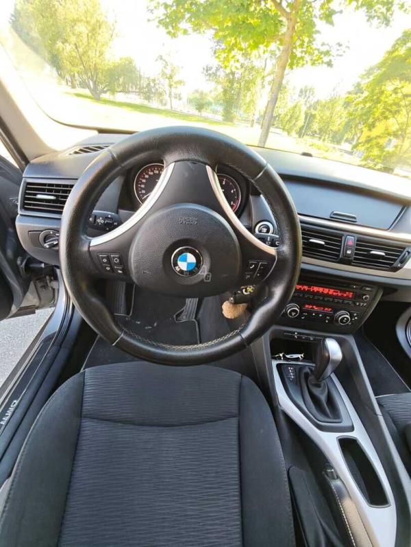 БМВ Х1 2010 в Клайпеда на AUTOMOTO.COM.LV Серый БМВ Х1 2010 в Клайпеда, объемом двигателя 2.20 л и пробегом 207 тыс. км за 6900 €, фото 4 на AUTOMOTO.COM.LV