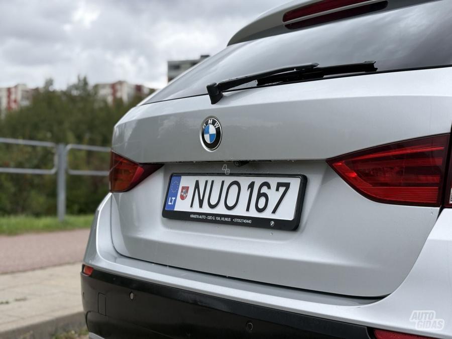 Pelēks BMW X1 2010 Viļņa, ar dzinēja tilpumu 2.00 L un nobraukumu 300 tūkst. km par 6500 €, foto 6 vietnē AUTOMOTO.COM.LV