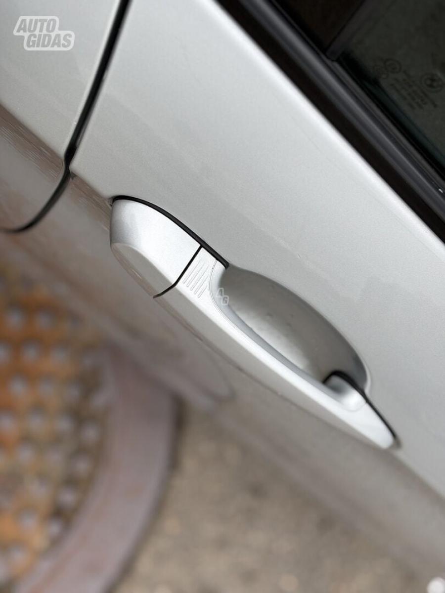 Pelēks BMW X1 2010 Viļņa, ar dzinēja tilpumu 2.00 L un nobraukumu 300 tūkst. km par 6500 €, foto 9 vietnē AUTOMOTO.COM.LV