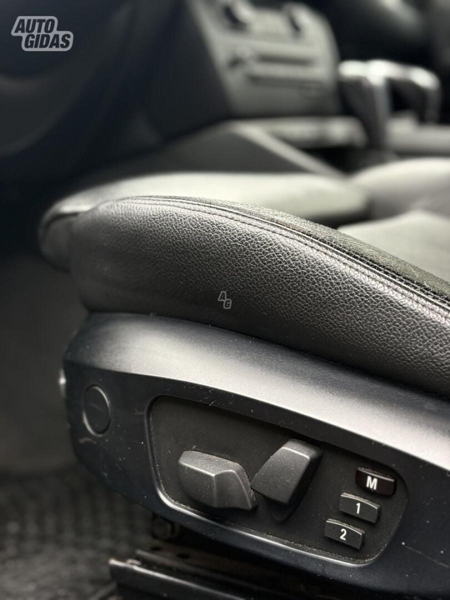 Pelēks BMW X1 2010 Viļņa, ar dzinēja tilpumu 2.00 L un nobraukumu 300 tūkst. km par 6500 €, foto 18 vietnē AUTOMOTO.COM.LV