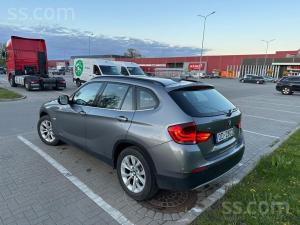 Grey BMW X1 2011 in Riga, with an engine capacity of 2.00 L and mileage of 237 thousand km for 5950 €, photo 3 on AUTOMOTO.COM.LV