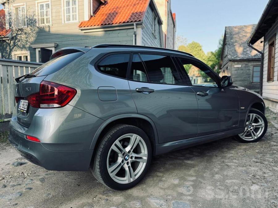 Grey BMW X1 2011 in Cesis, with an engine capacity of 2.00 L and mileage of 0 thousand km for 7850 €, photo 6 on AUTOMOTO.COM.LV