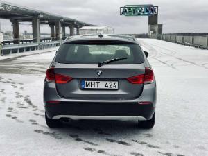 Pelēks BMW X1 2011 Viļņa, ar dzinēja tilpumu 2.00 L un nobraukumu 310 tūkst. km par 6000 €, foto 4 vietnē AUTOMOTO.COM.LV